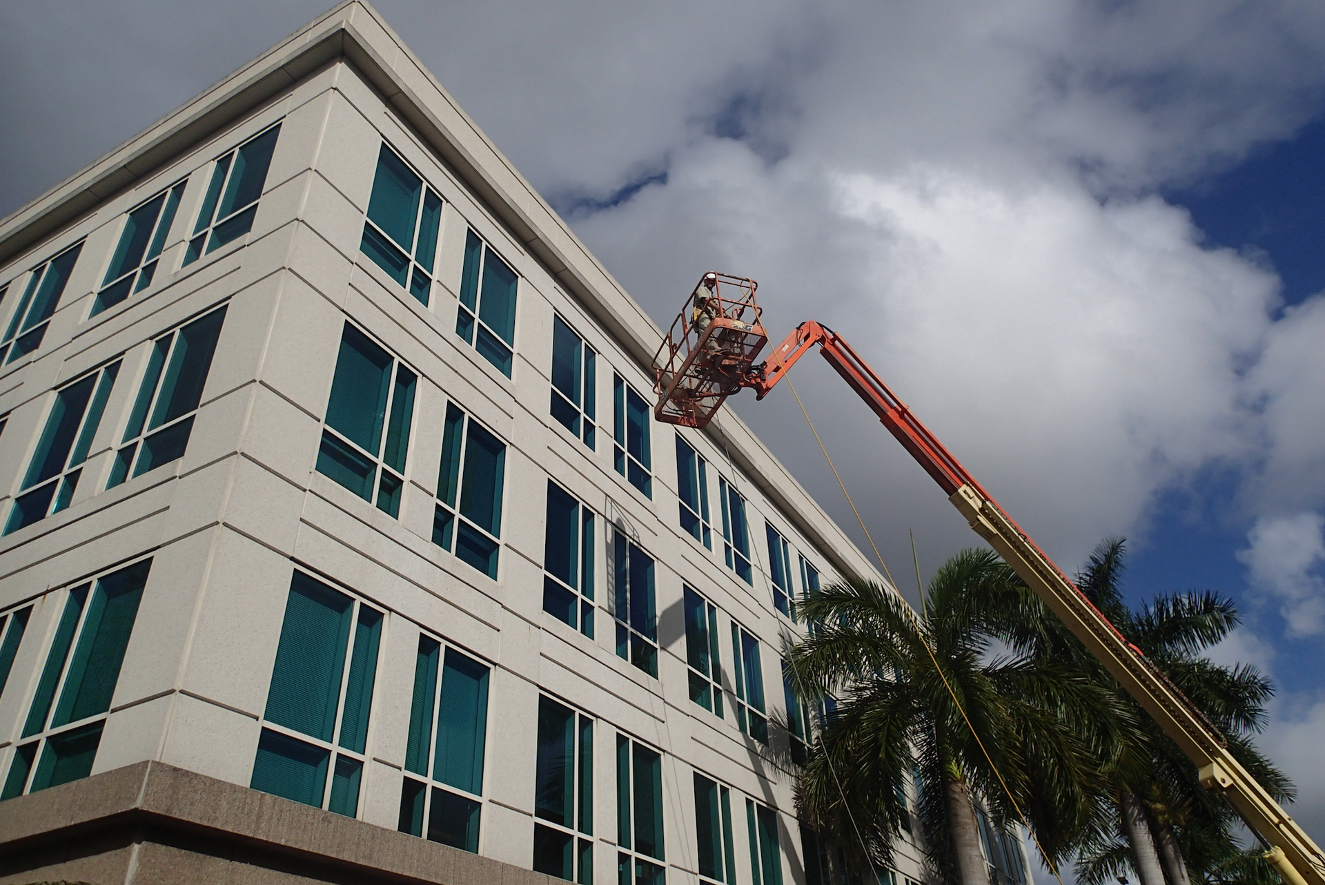 Pressure Washing Commercial Buildings - Texas Service